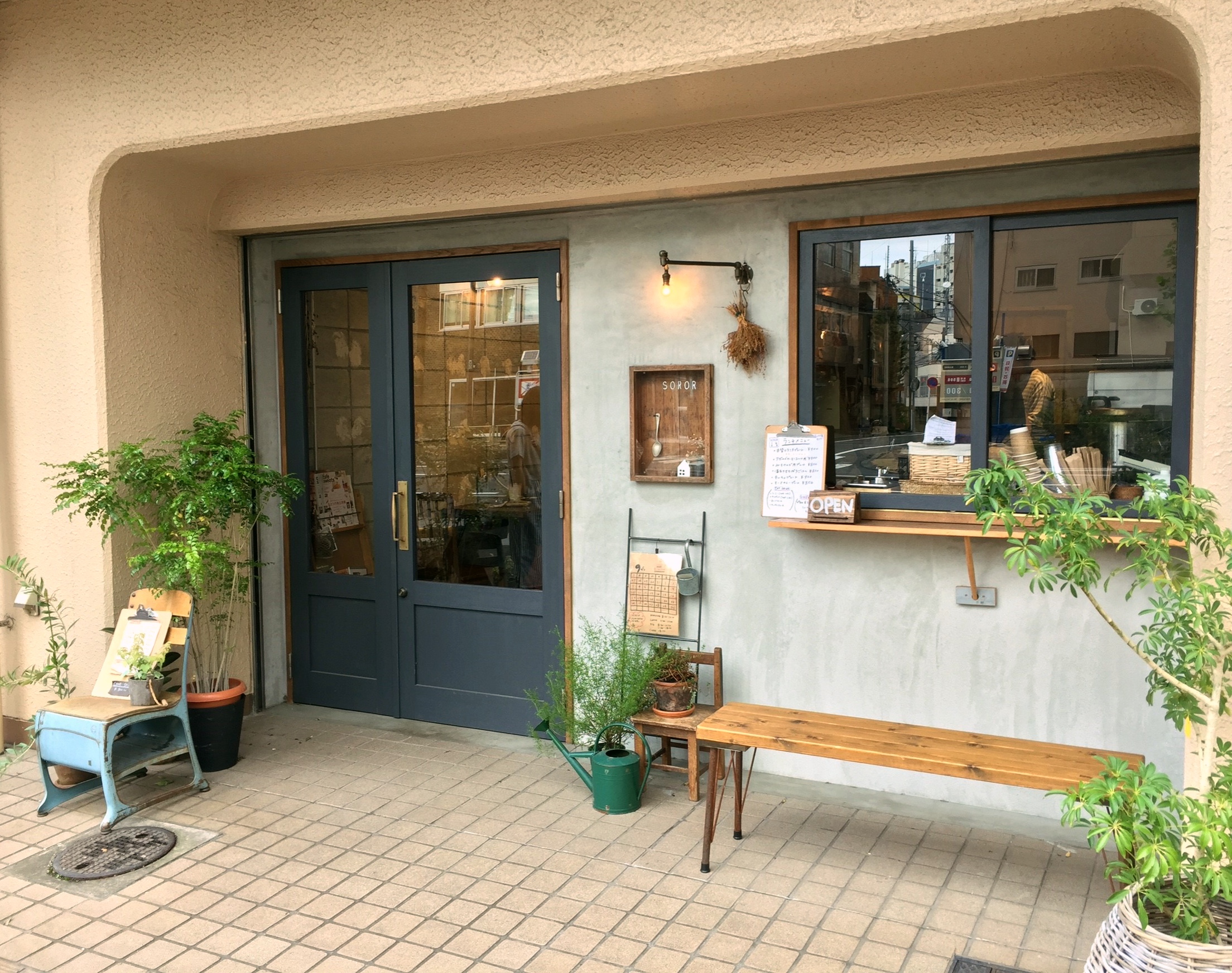 SOROR（ソロル）